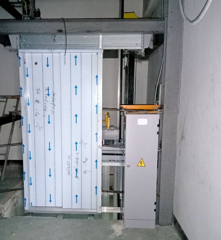 Lift installation in the Bangpakok 9 Hospital AP Lift & Escalator